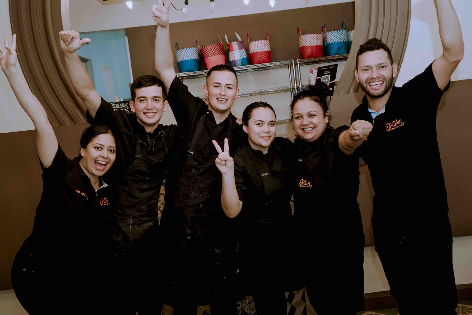 Equipo | Efraín Casa de Pan